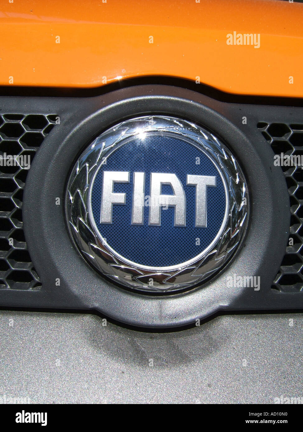 fiat car logo Stock Photo - Alamy