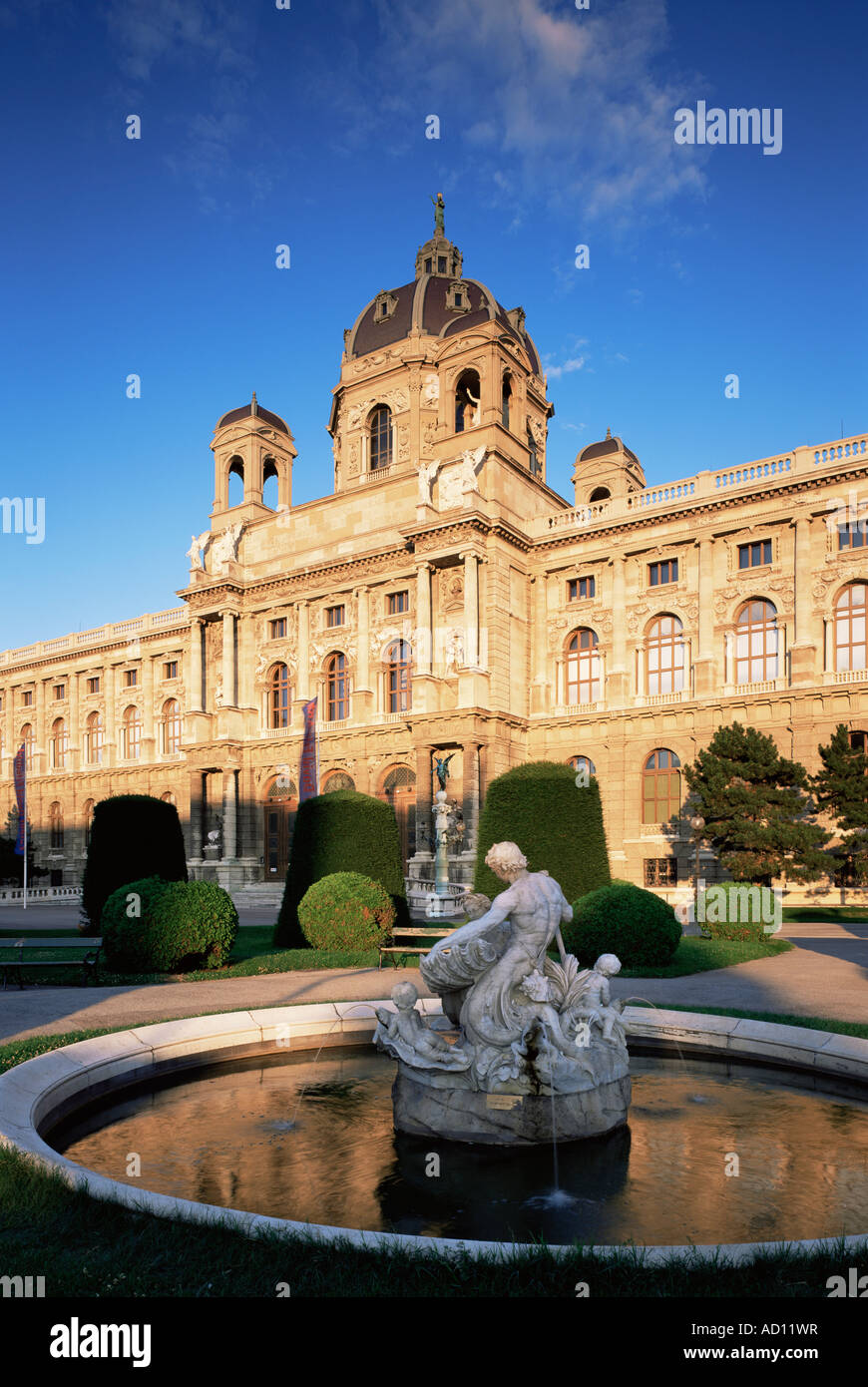 Austrian arts hi-res stock photography and images - Alamy