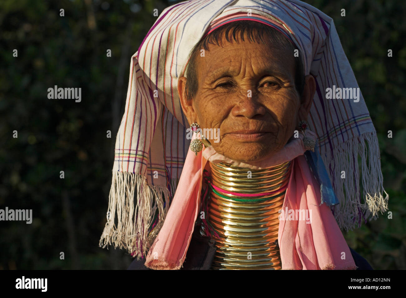 Myanmar, Shan State, Lady from Paudaung tribe (AKA Long Neck tribe ...