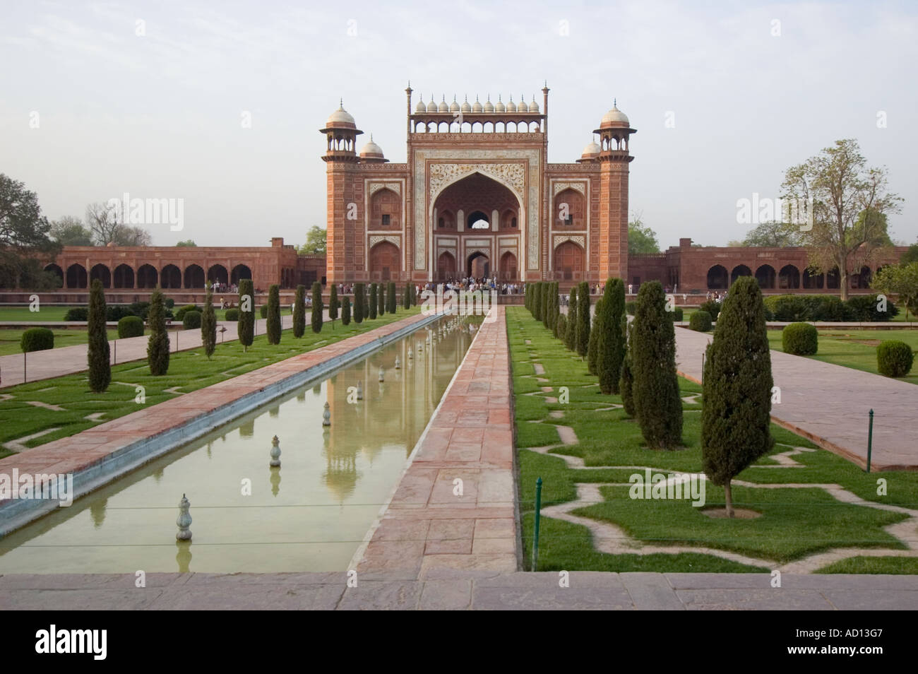 Taj mahal charbagh gateway hi-res stock photography and images - Alamy