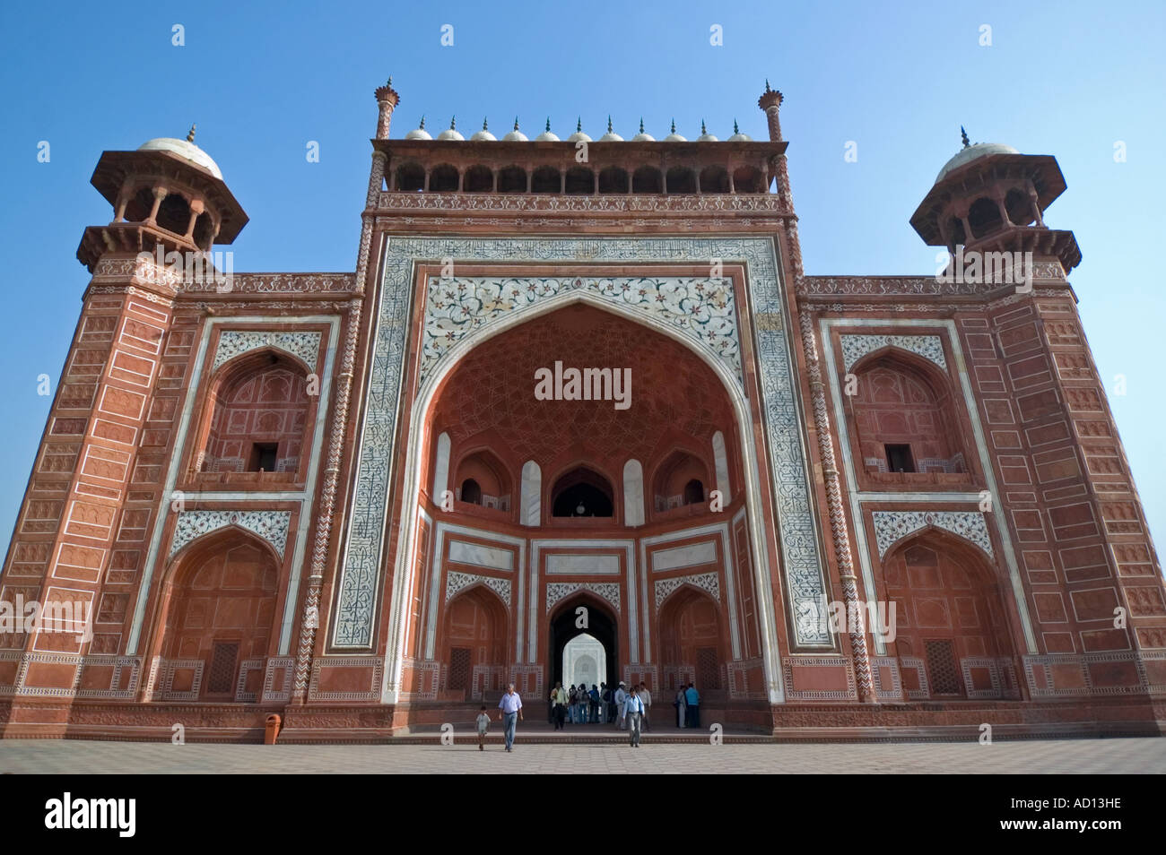 Red sandstone gateway taj mahal hi-res stock photography and images - Alamy