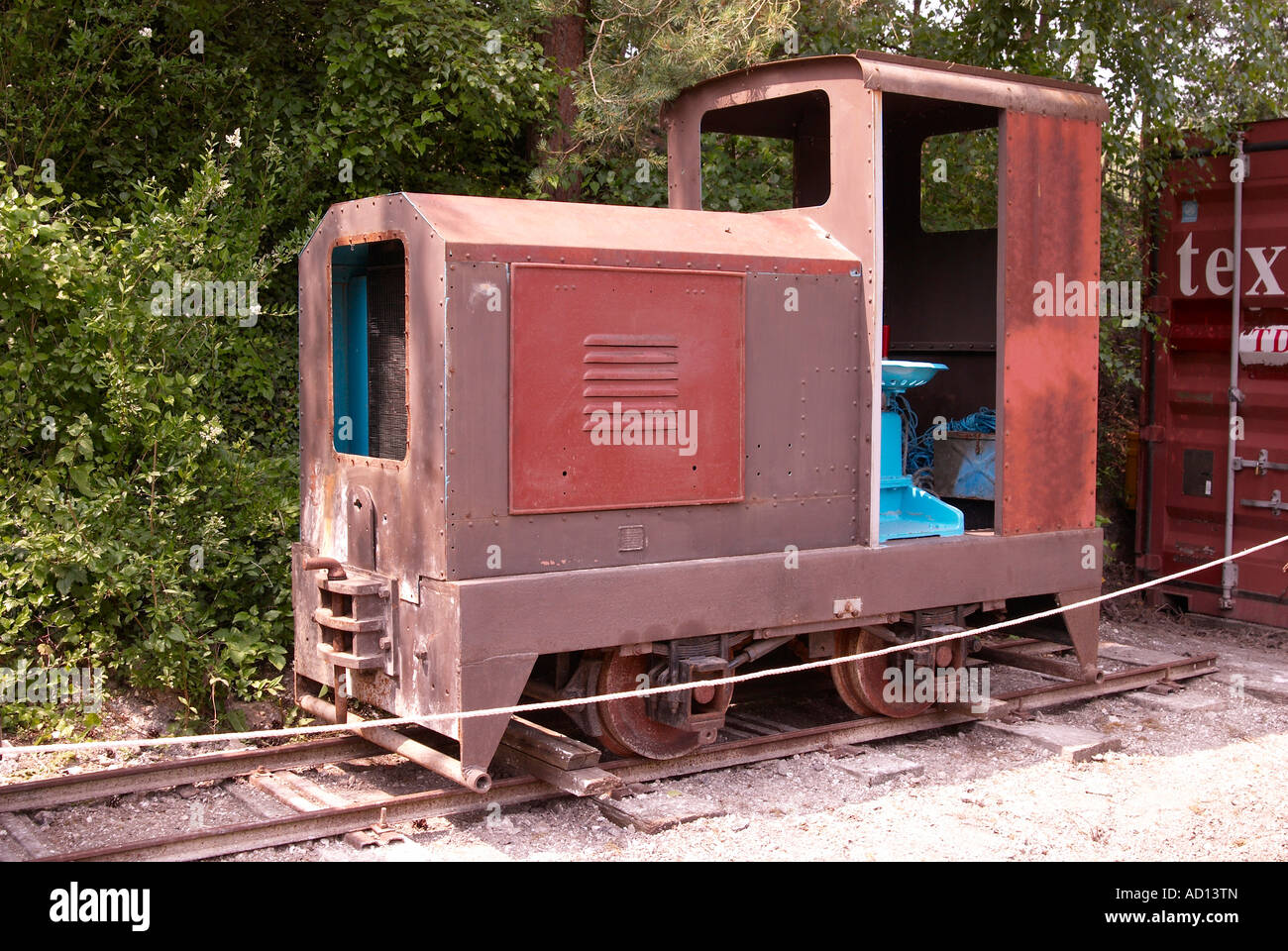 Hibberd 3983 diesel under restoration, Twyford Waterworks industrial ...