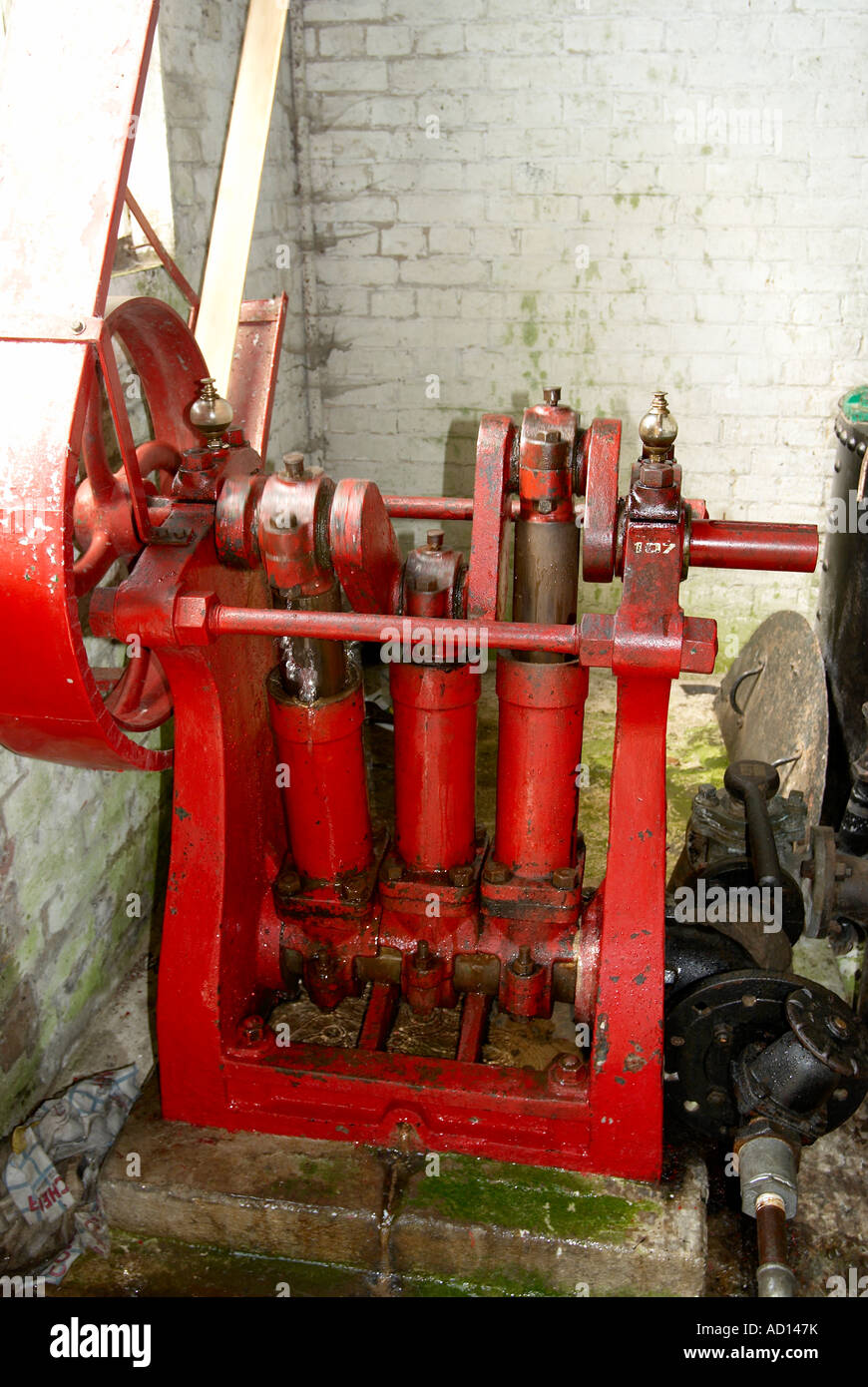 Water powered hydraulic engine, Twyford Waterworks, near Winchester ...