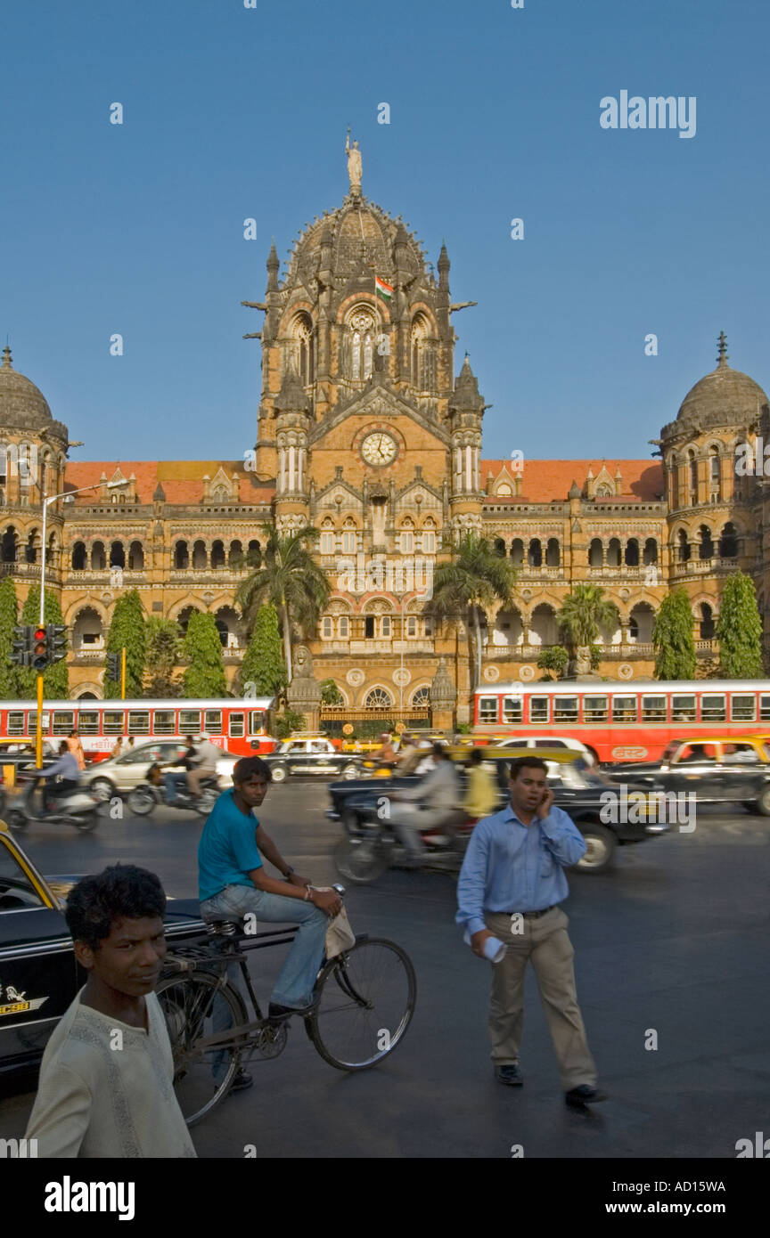 Colaba railway station mumbai hi-res stock photography and images - Alamy