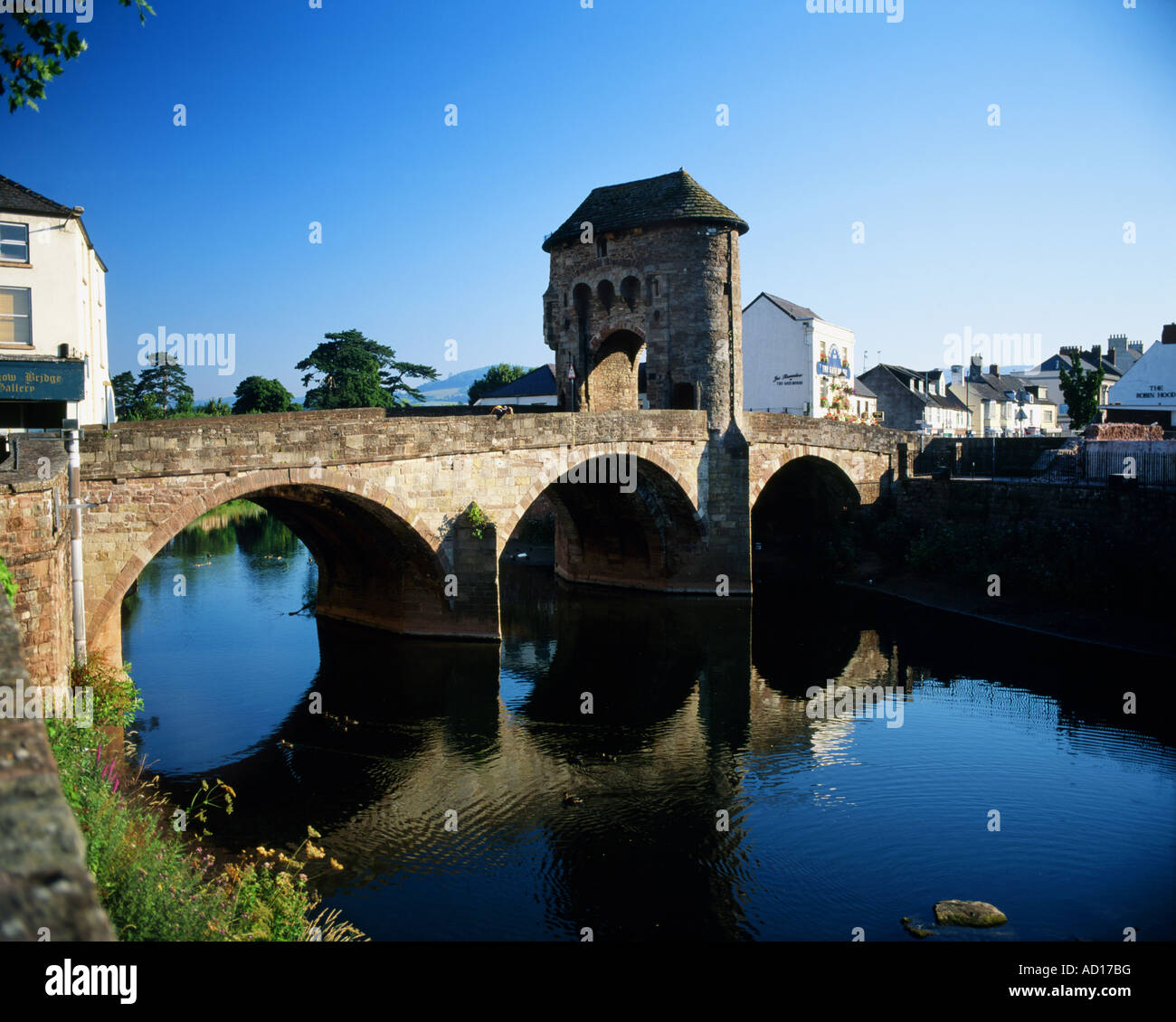 Historic monnow bridge wales hi-res stock photography and images - Alamy