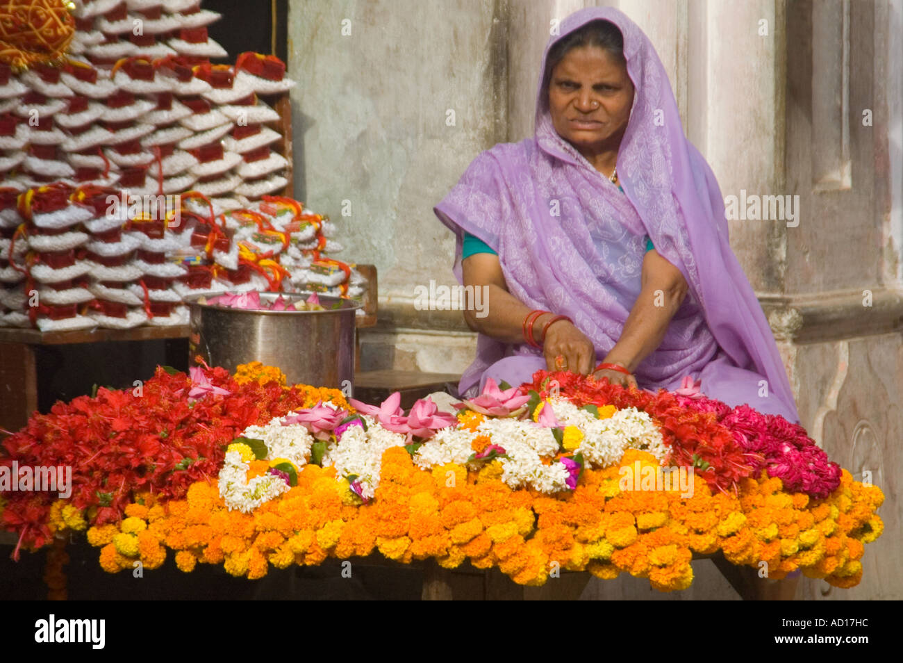 Flower vendor outside the temple hi-res stock photography and images ...