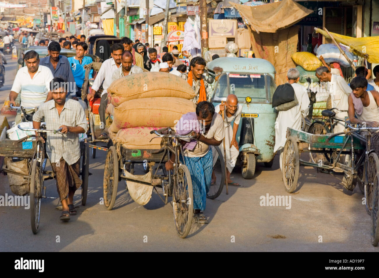 Busy crowded rickshaw street varanasi High Resolution Stock Photography ...