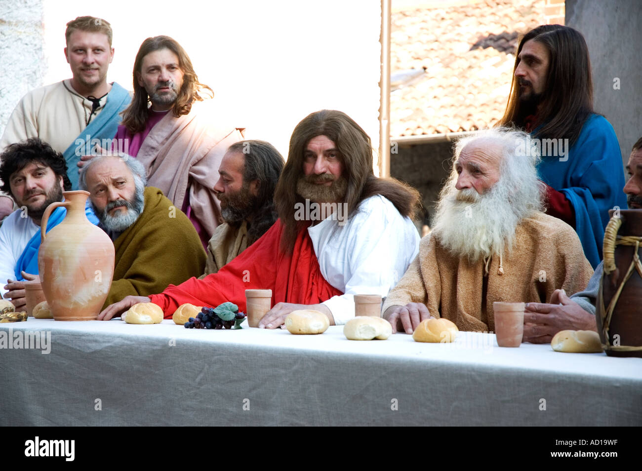 Procession of the 12 apostles hi-res stock photography and images - Alamy