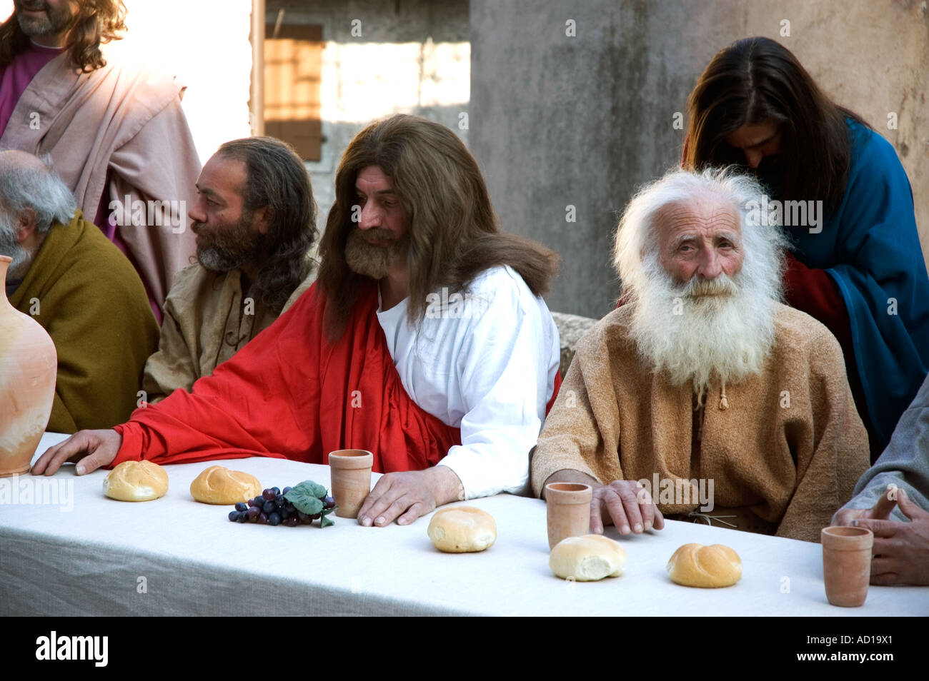 Procession of the 12 apostles hi-res stock photography and images - Alamy
