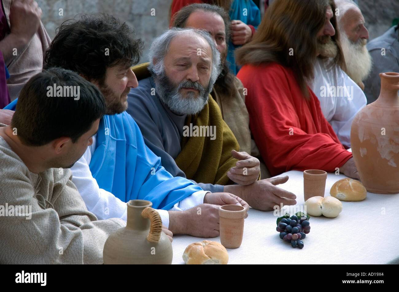 Procession of the 12 apostles hi-res stock photography and images - Alamy