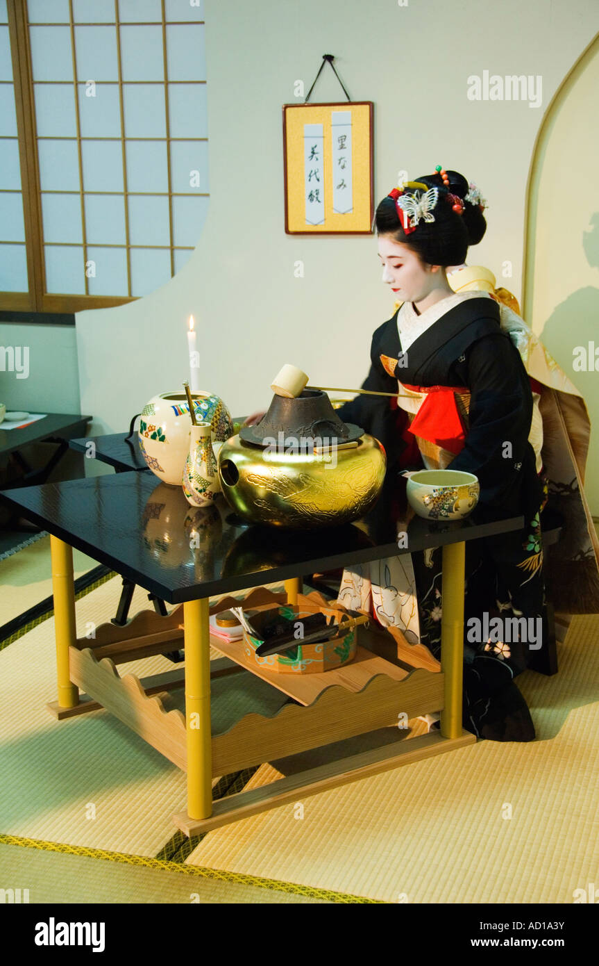 Japan Honshu Island Kyoto Geisha performing a tea ceremony Stock Photo ...