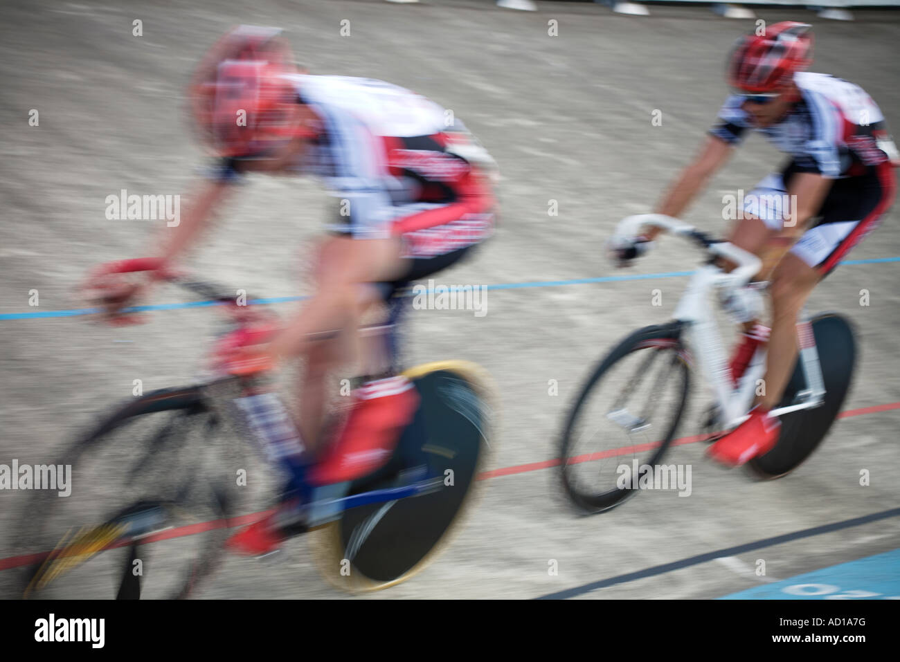 Elite cyclist velodrome hi-res stock photography and images - Alamy