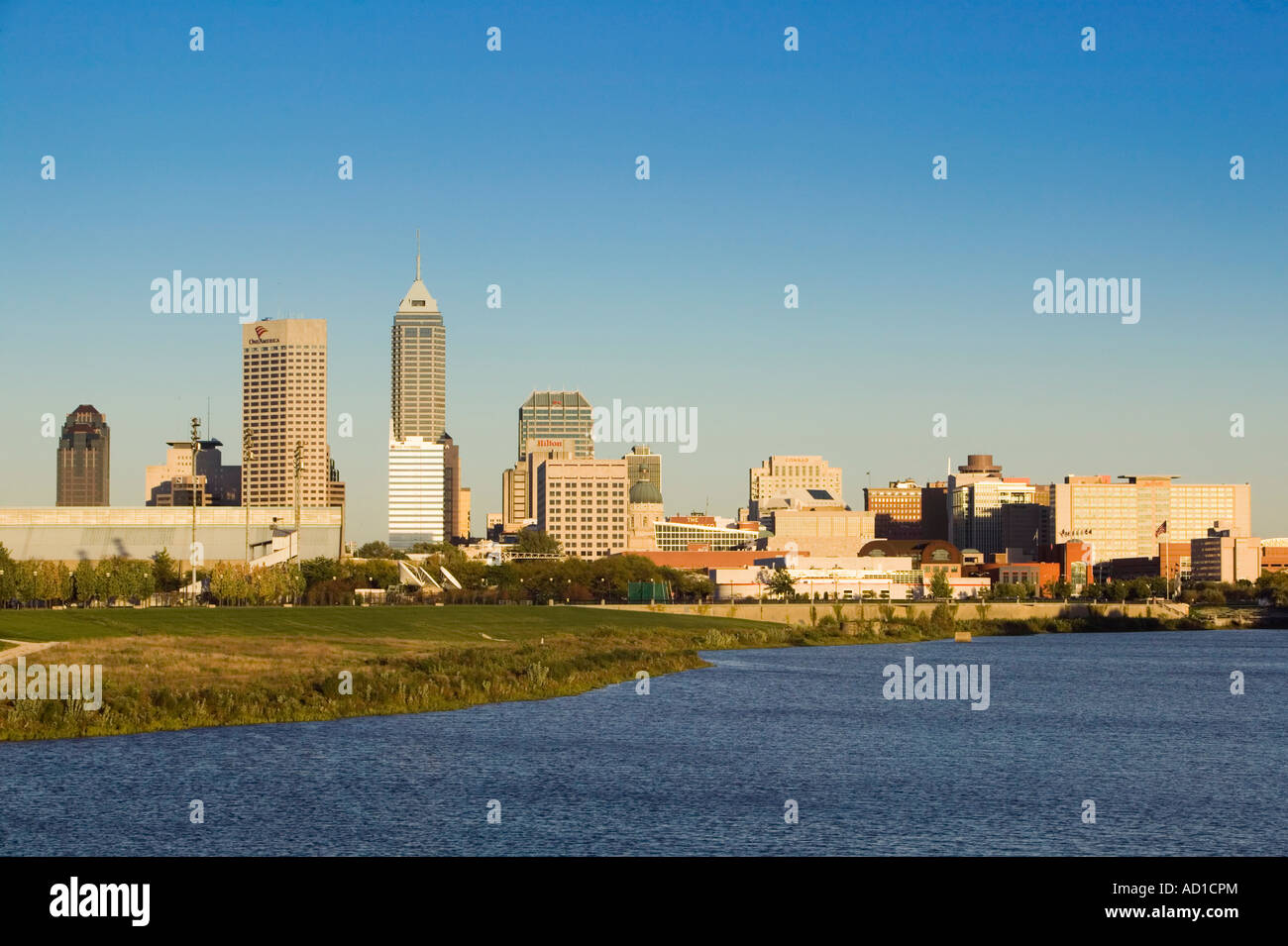 Downtown skyline white river indianapolis hi-res stock photography and ...