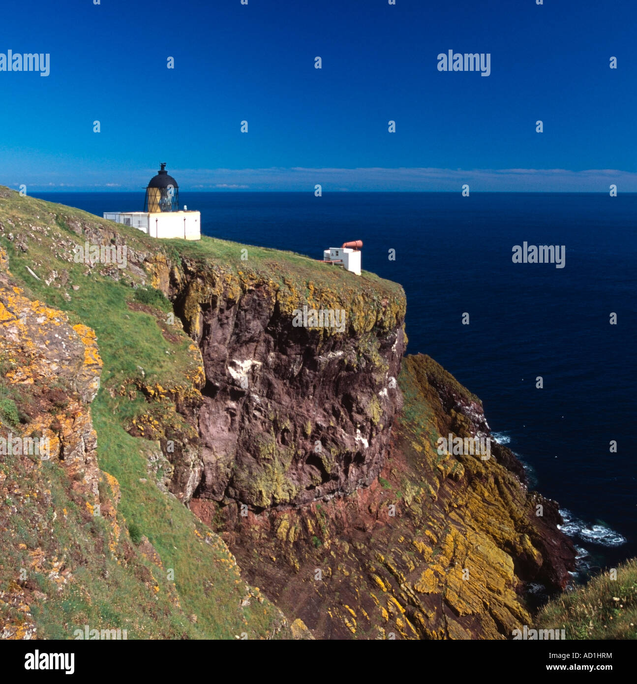 Lighthouse St.Abbs Head Berwickshire Scotland UK Stock Photo - Alamy