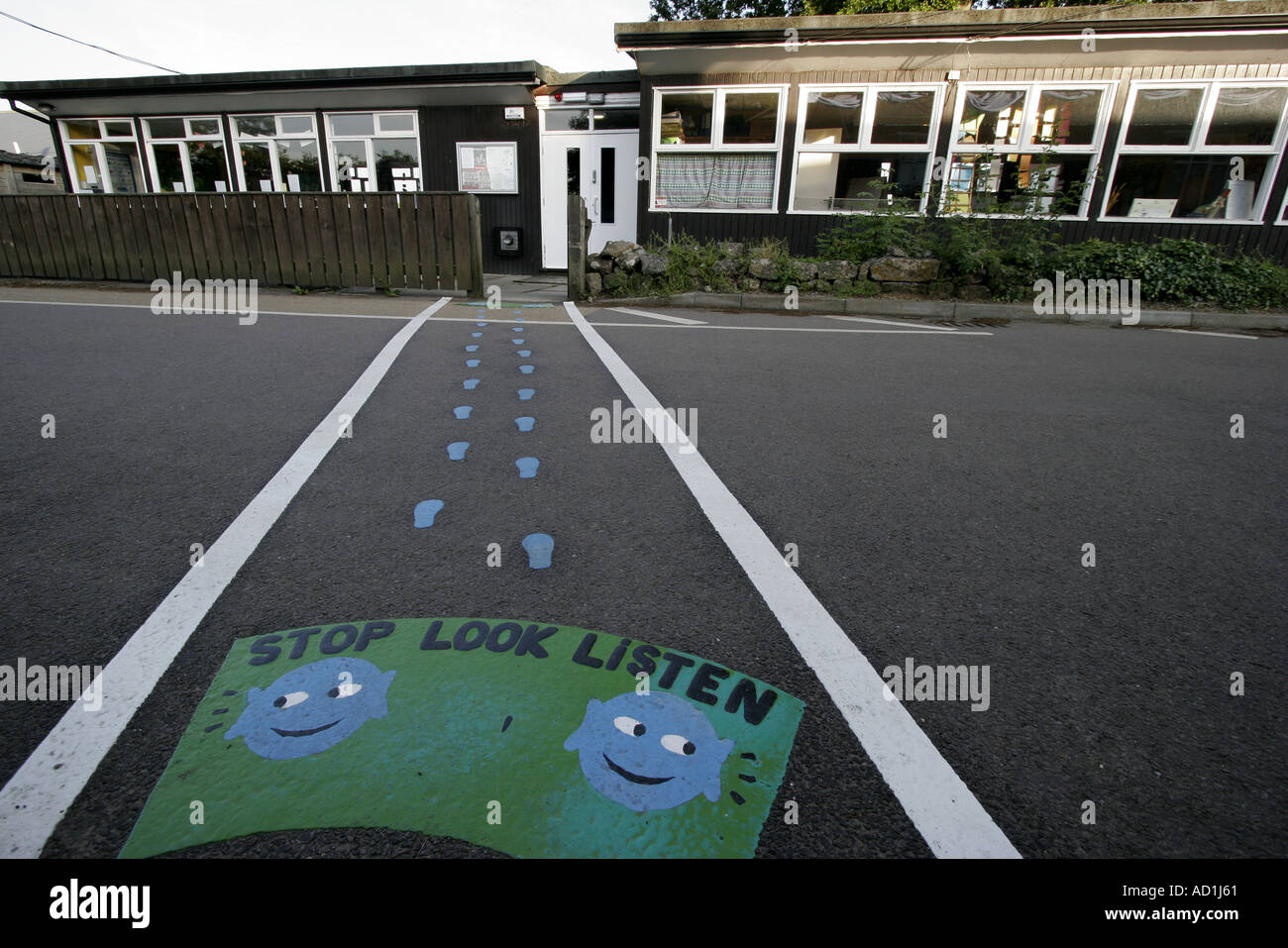 Stop look listen road hi-res stock photography and images - Alamy