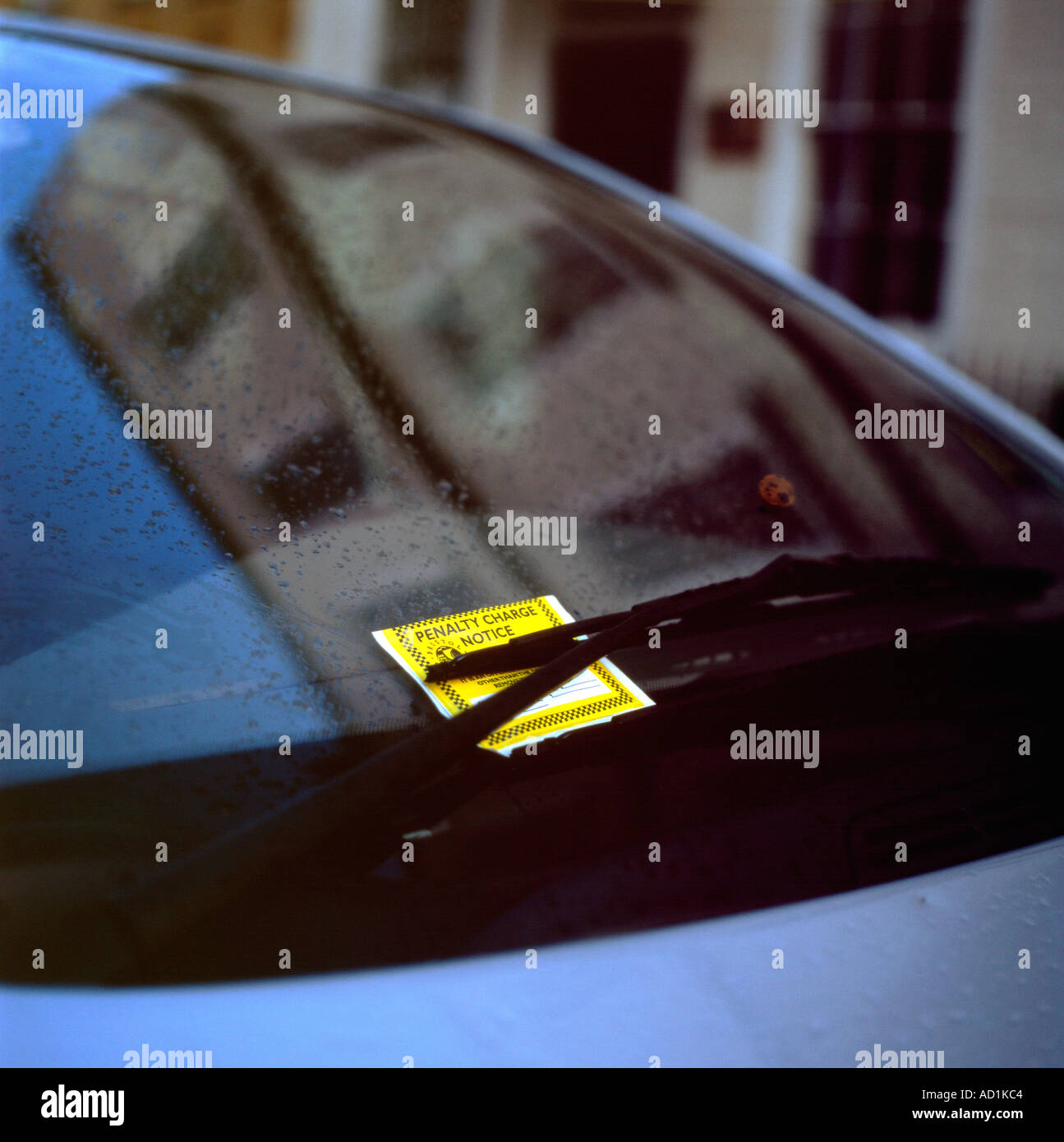 Penalty notices on car hi-res stock photography and images - Alamy