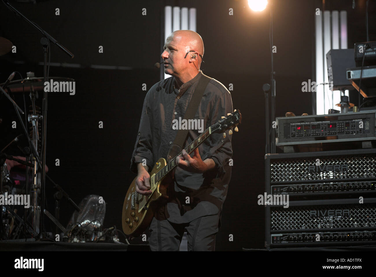 David Rhodes Lead guitarist guitar playing player concert Peter Gabriel ...