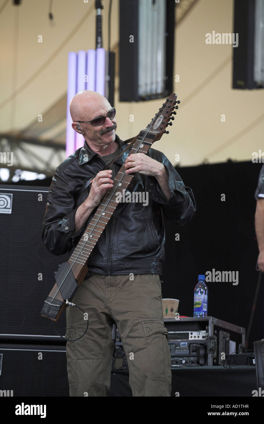 Peter gabriel band sound check hi-res stock photography and images - Alamy