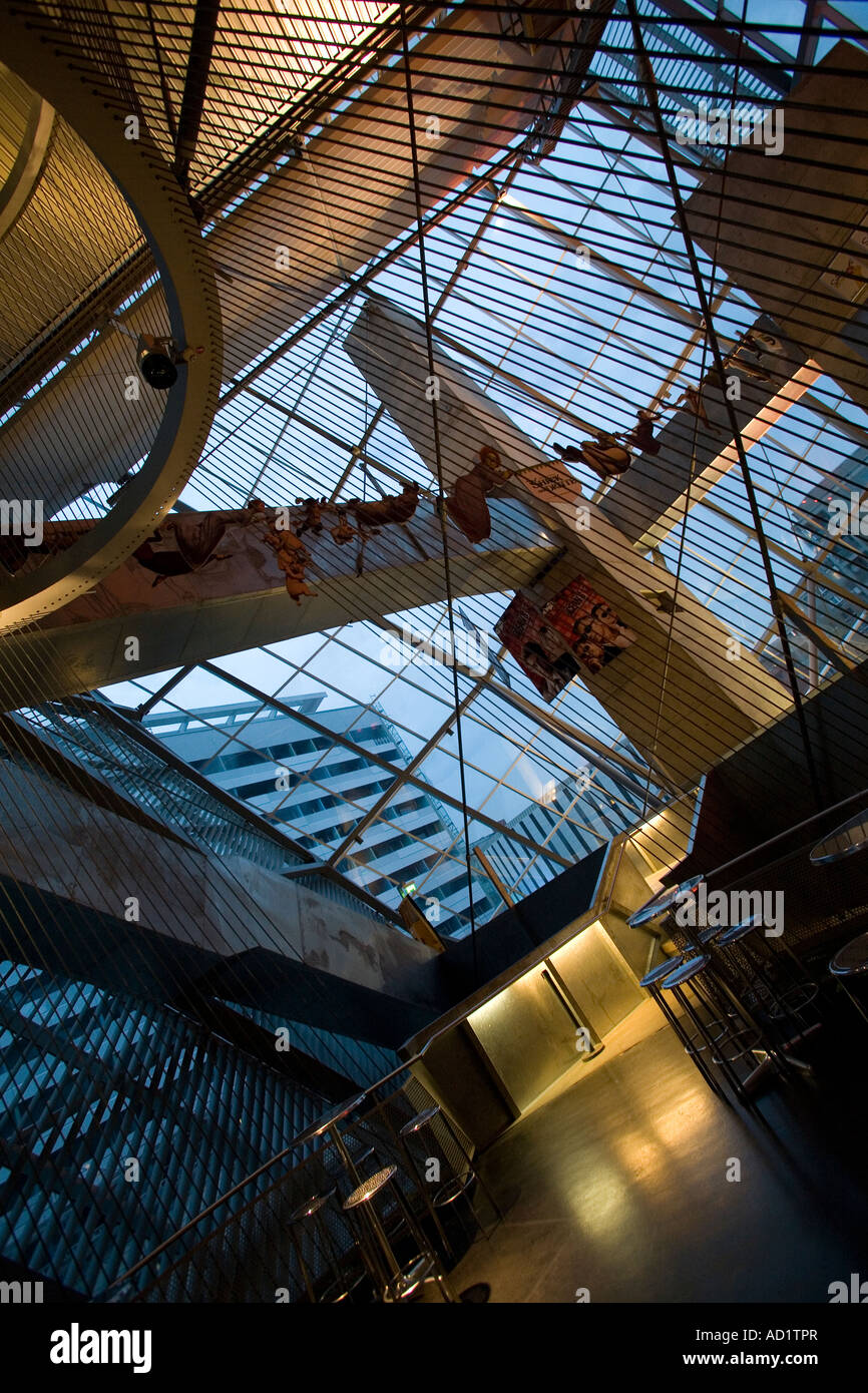 Palace destroyed ww2 hi-res stock photography and images - Alamy