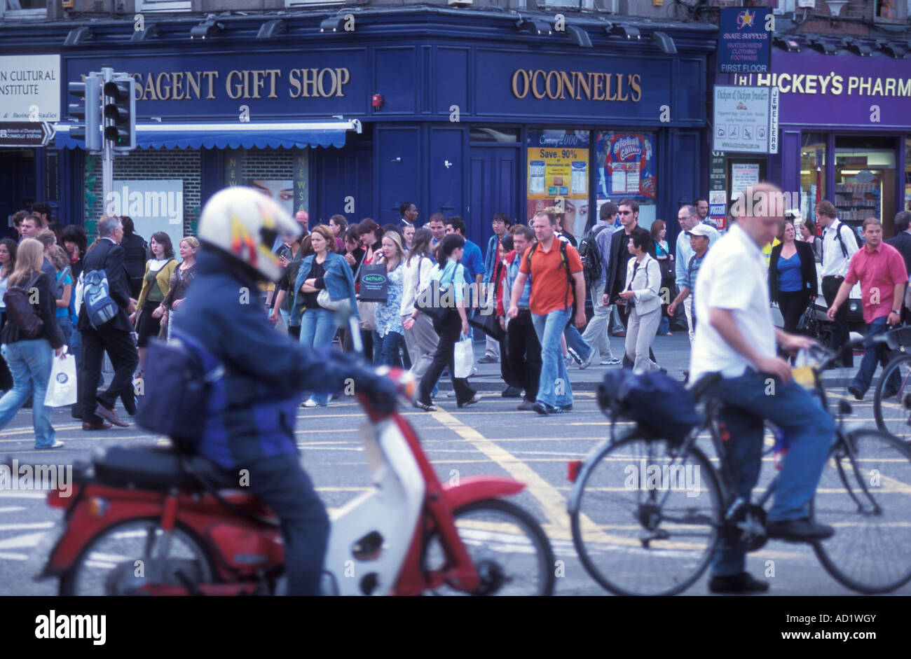 Rush hour at O Connell Street in Dublin Ireland Stock Photo - Alamy