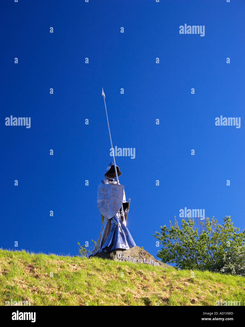 Statue llandovery castle hi-res stock photography and images - Alamy