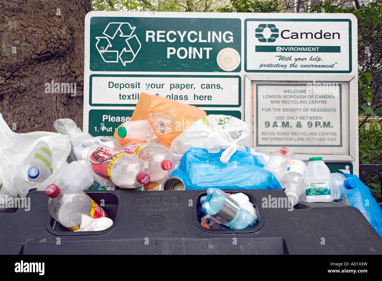 Recycling point london hi-res stock photography and images - Alamy