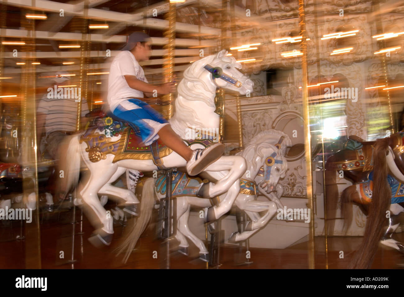 Usa washington spokane riverfront park 1909 historic loof carrousel hi ...