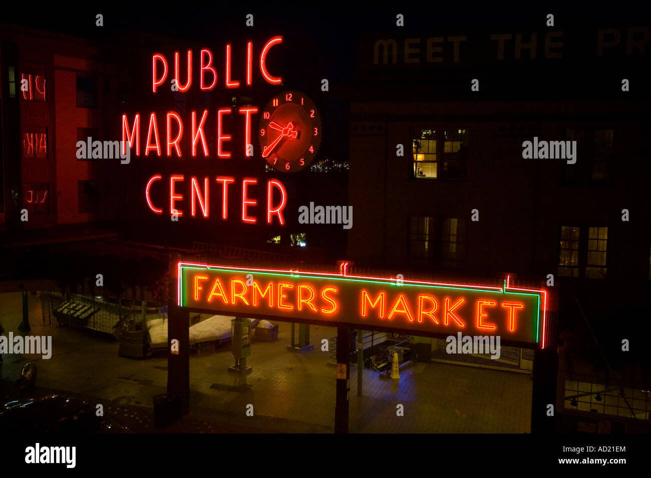 Neon Sign at Pike Place Market Public Market Seattle Washington USA ...