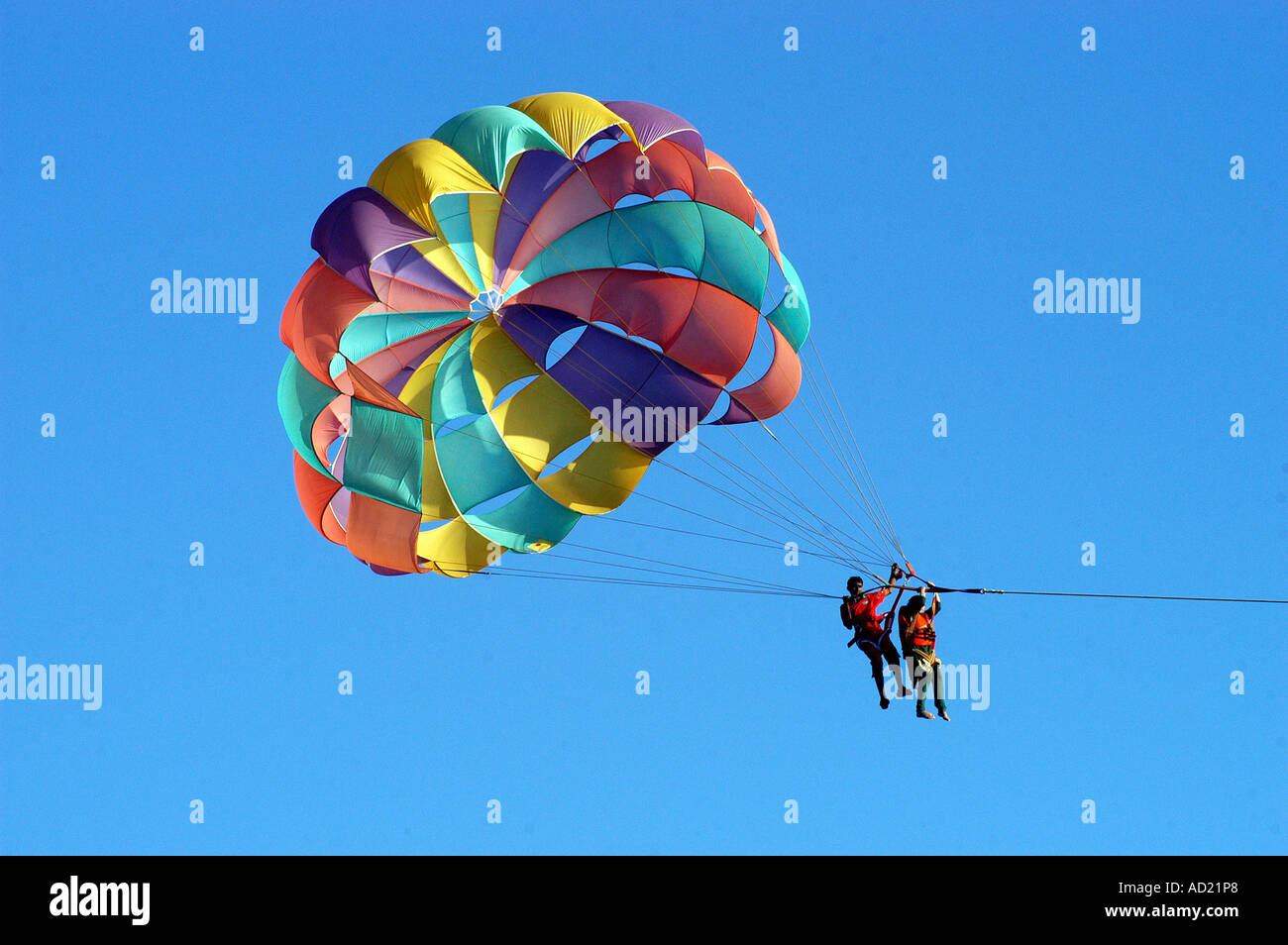 Colourful parachutes hi-res stock photography and images - Alamy