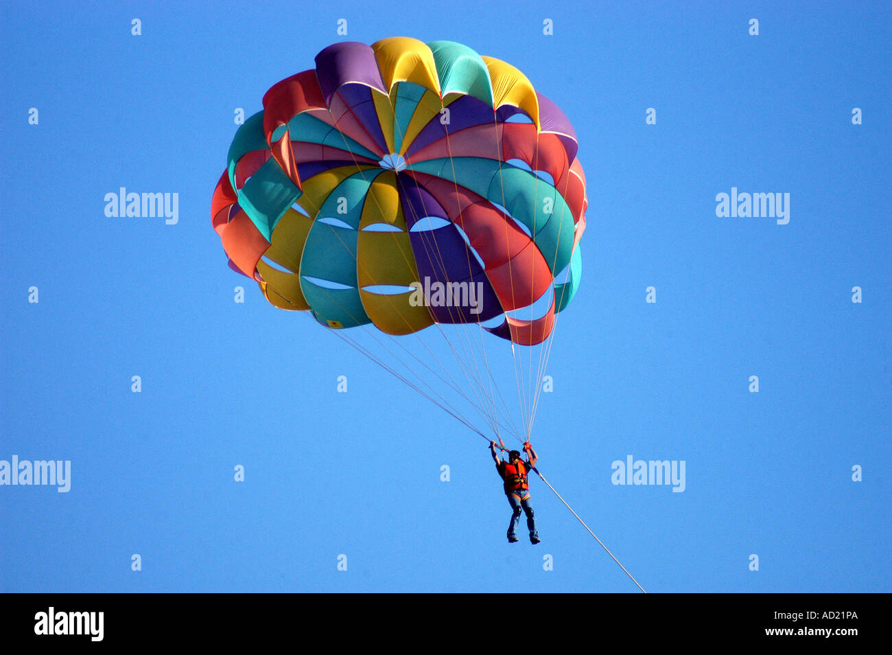 Colourful parachute hi-res stock photography and images - Alamy