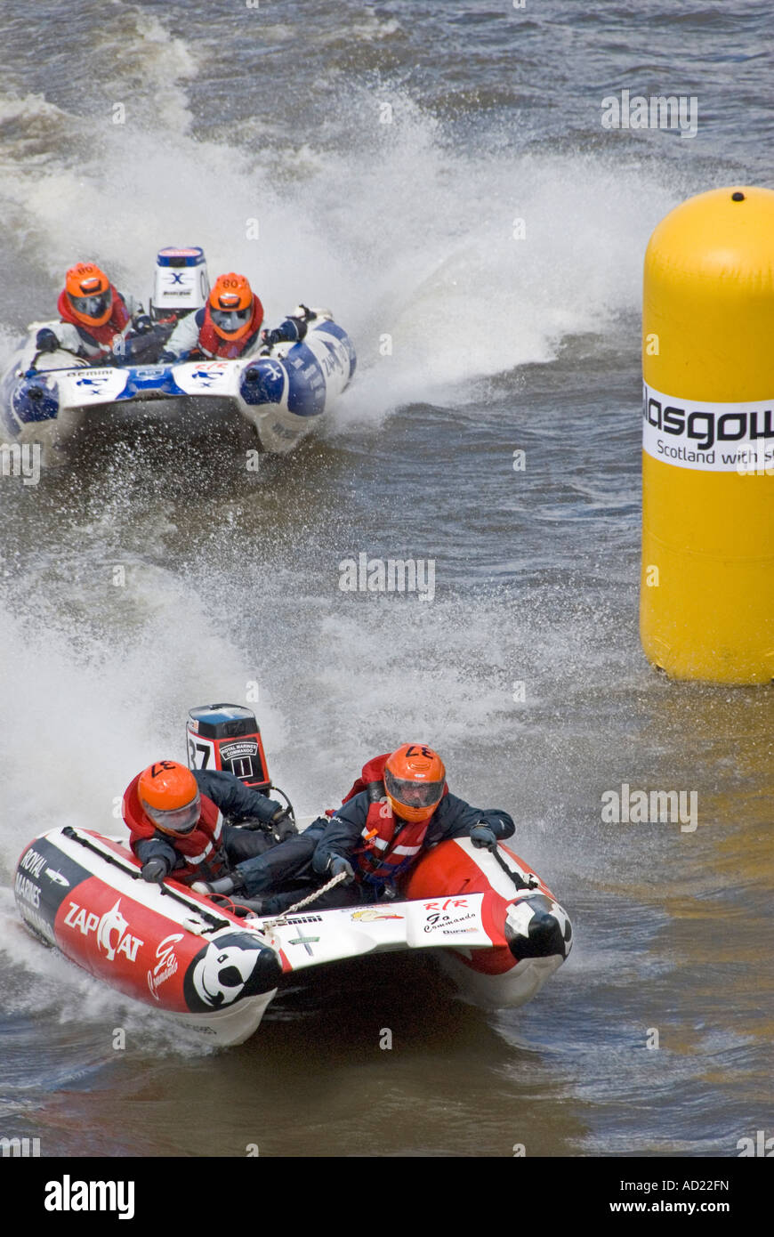 A vertical action picture of Zap Cats racing on the River Clyde July ...