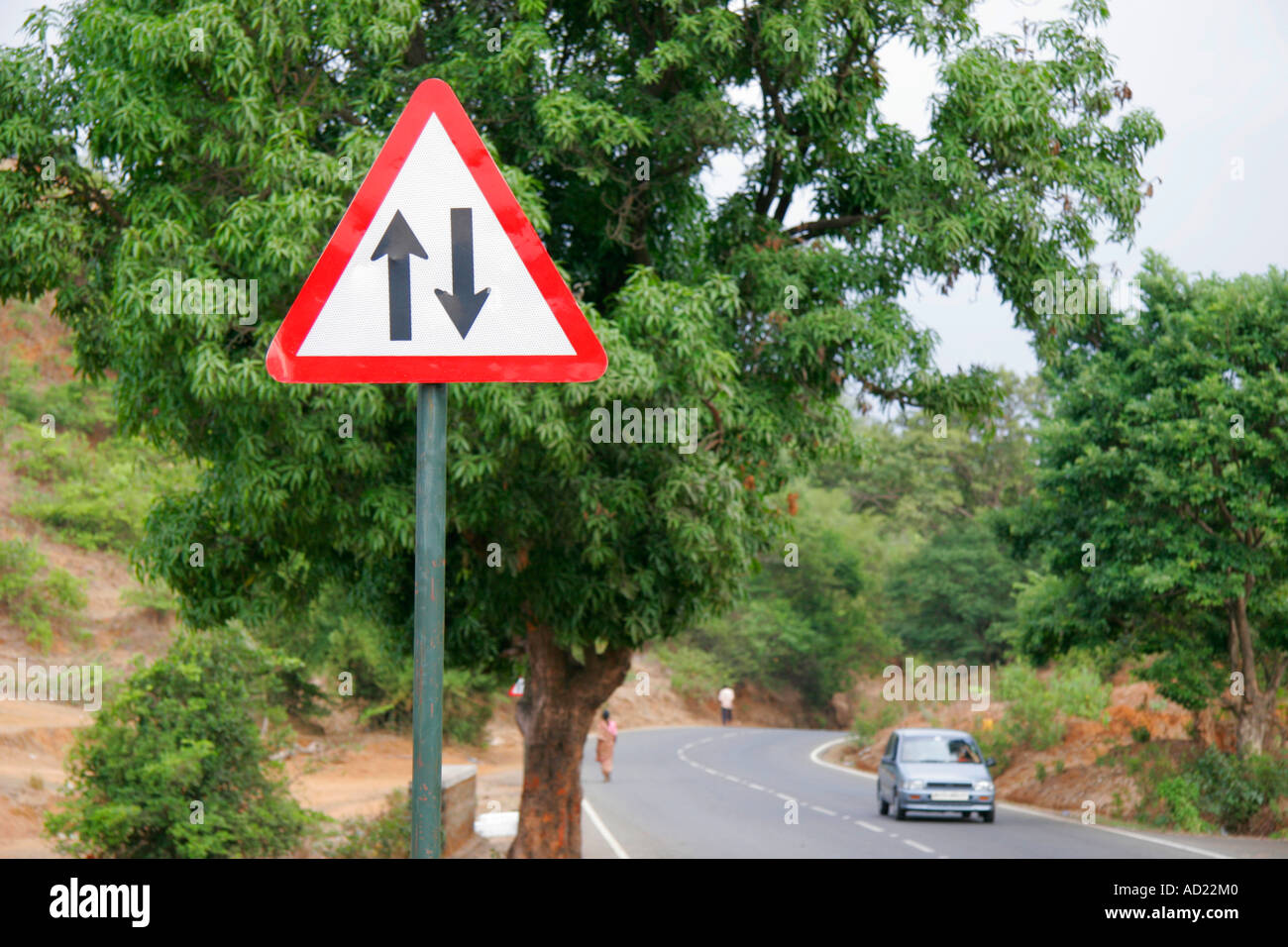 Two lane road with cars hi-res stock photography and images - Alamy