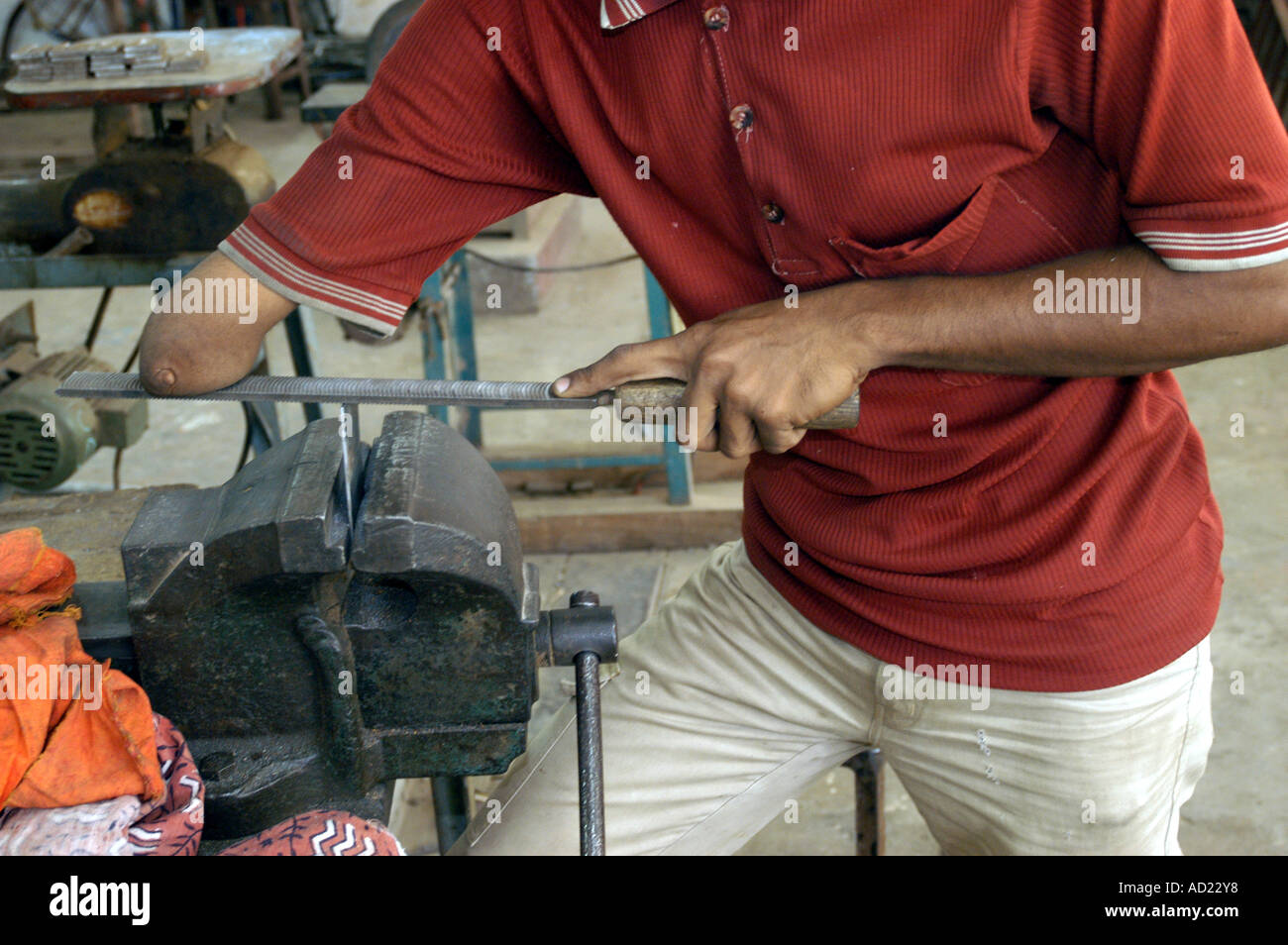 Handicapped boy with one hand only hi-res stock photography and images ...