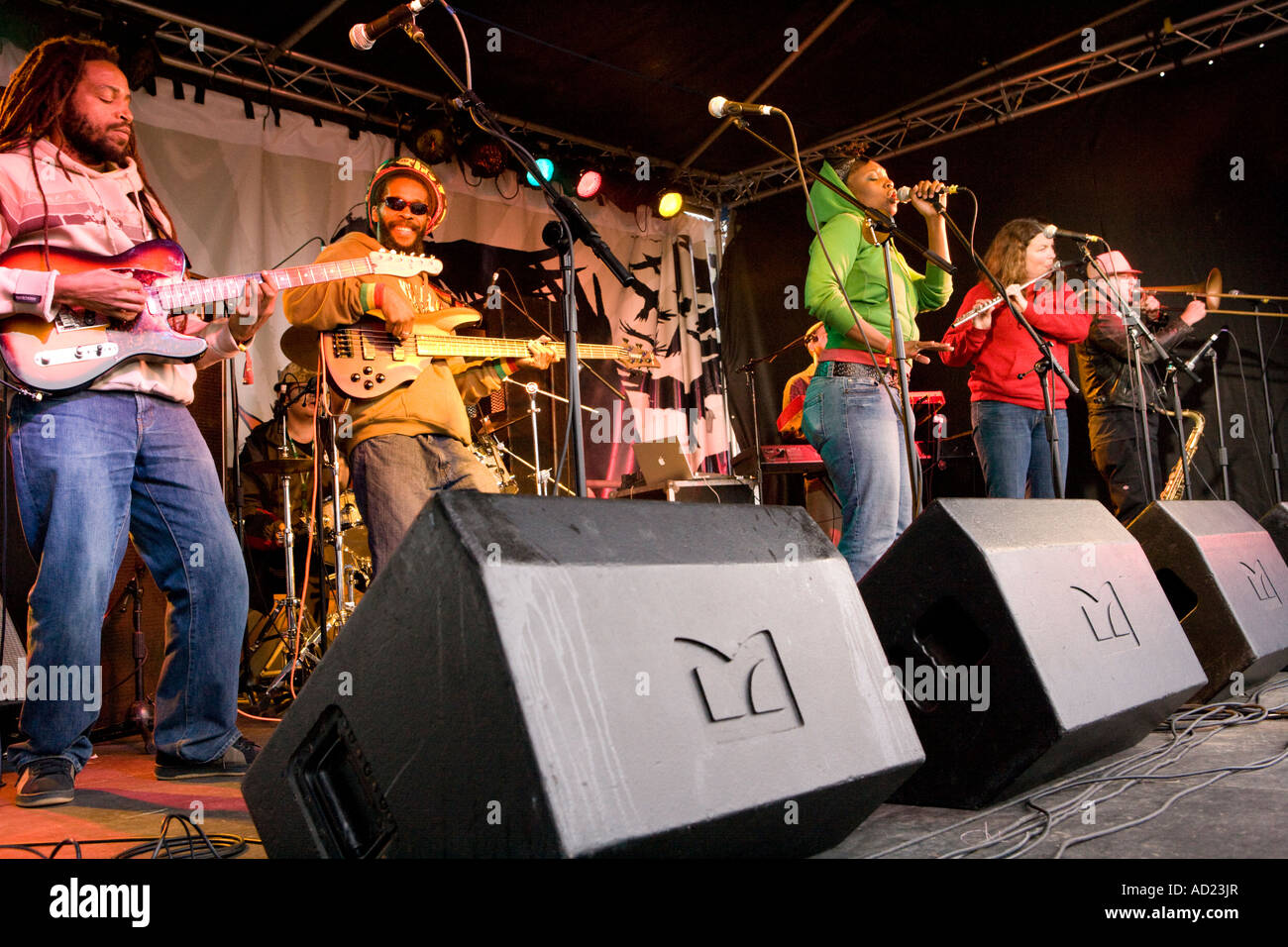 Stars stage hi-res stock photography and images - Alamy