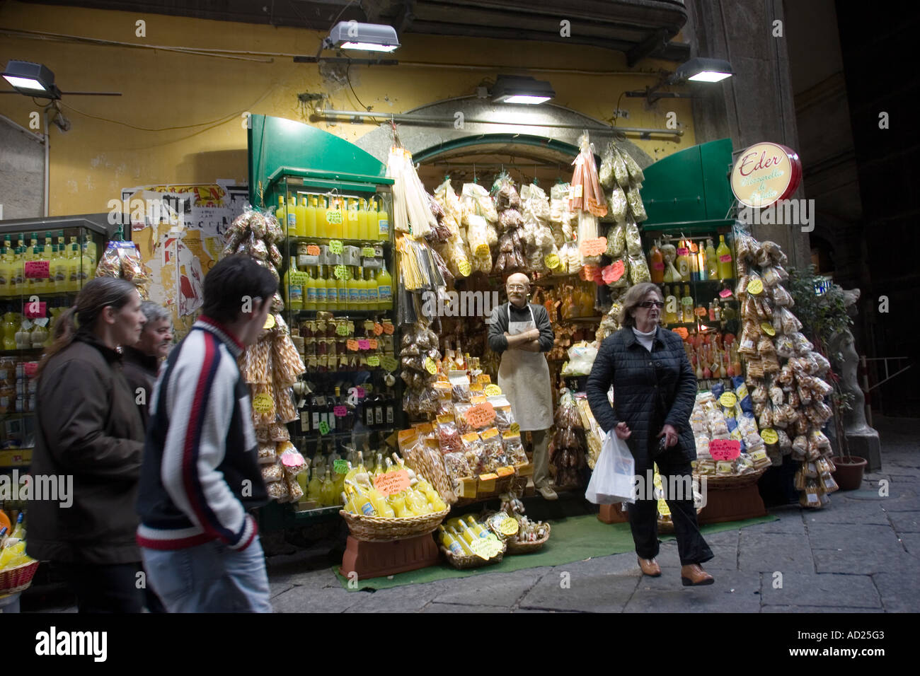Shopfront Quartieri Spagnoli Naples Italy Stock Photo - Alamy