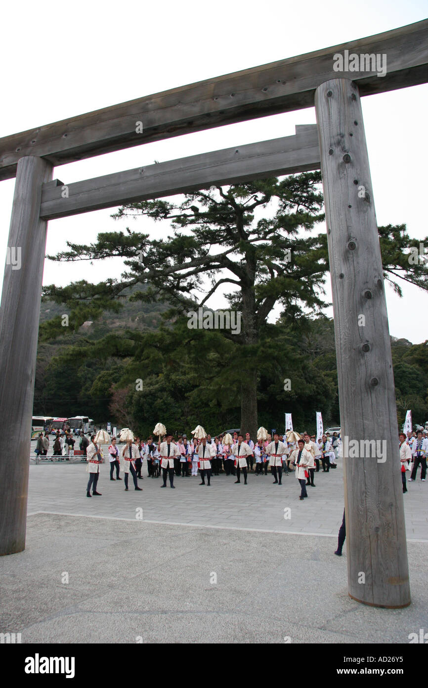 Ise dance hi-res stock photography and images - Alamy