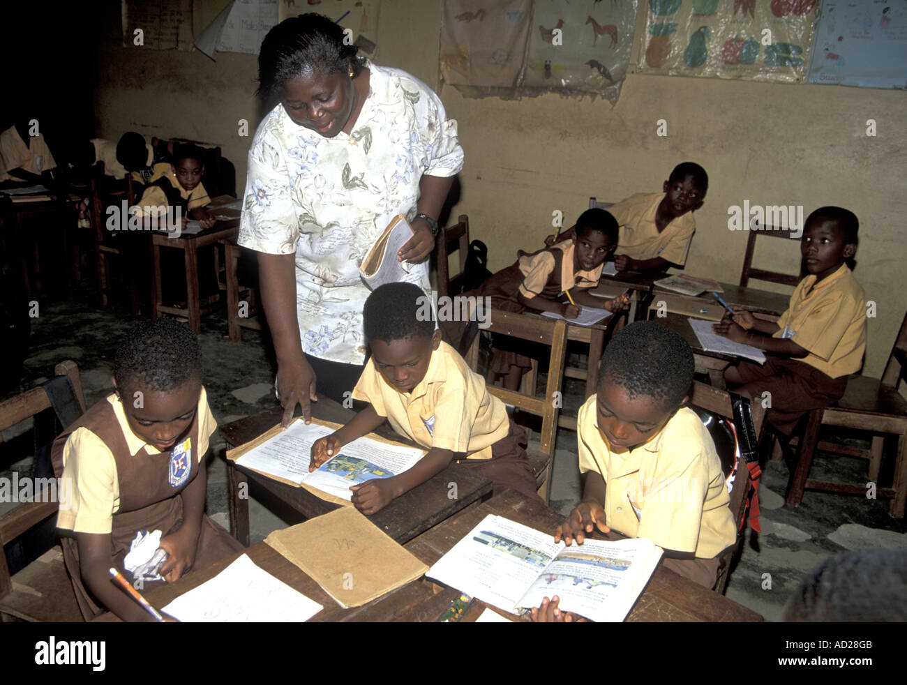 Teacher and class Kaneshie Presbyterian junior school Accra, Ghana ...