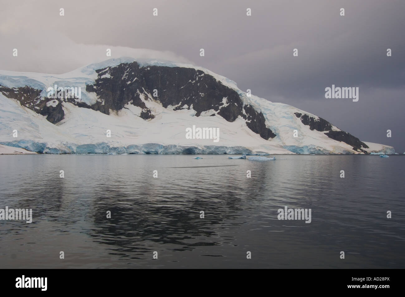 Monolith antarctica hi-res stock photography and images - Alamy