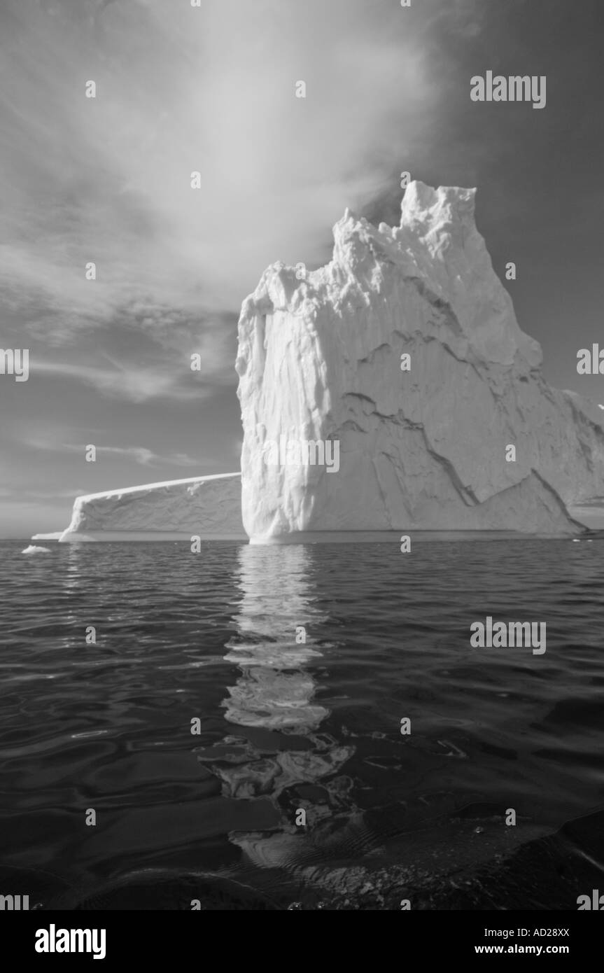 Monolith antarctica hi-res stock photography and images - Alamy