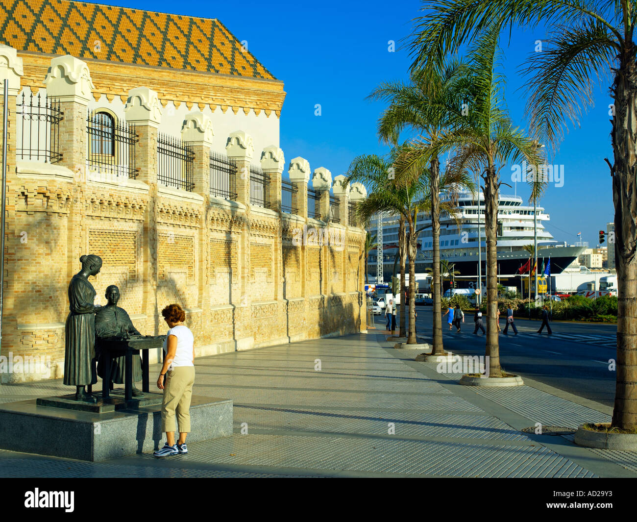 the historic city waterfront of Cadiz Stock Photo - Alamy