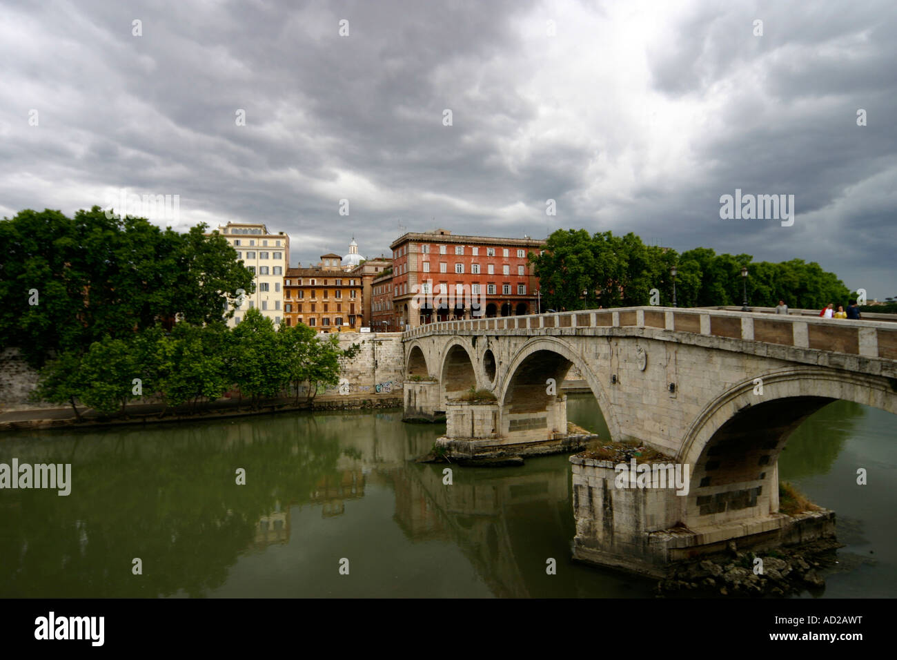 Ponte Sisto Bridge Rome Stock Photo - Alamy