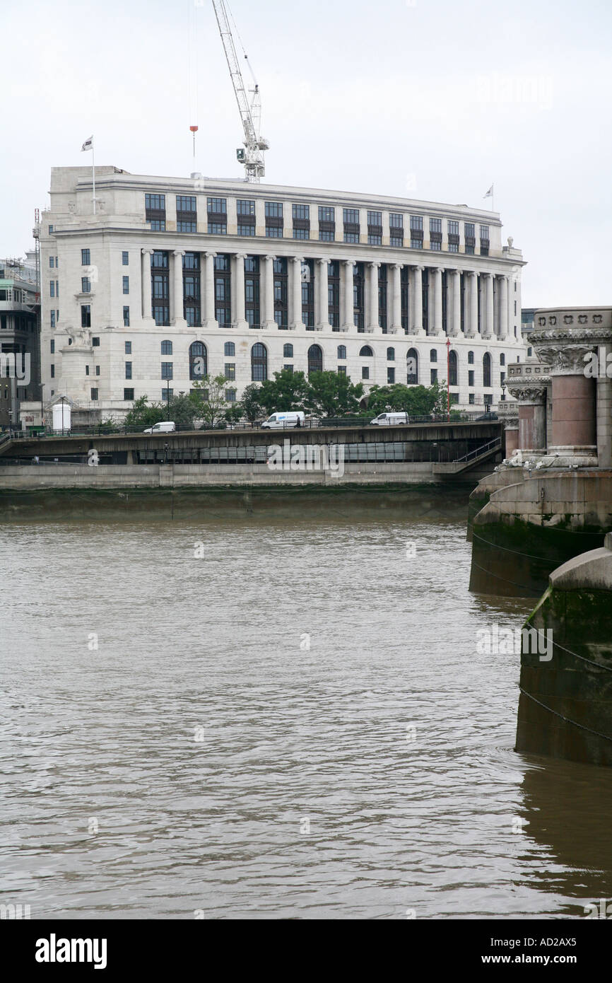 Unilever Building, London England Stock Photo - Alamy