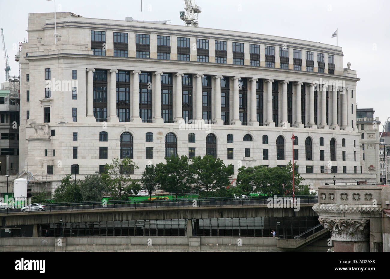 Unilever Building, London England Stock Photo - Alamy