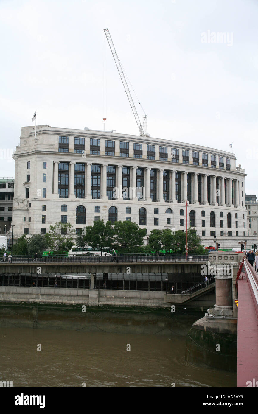 Unilever Building, London England Stock Photo - Alamy