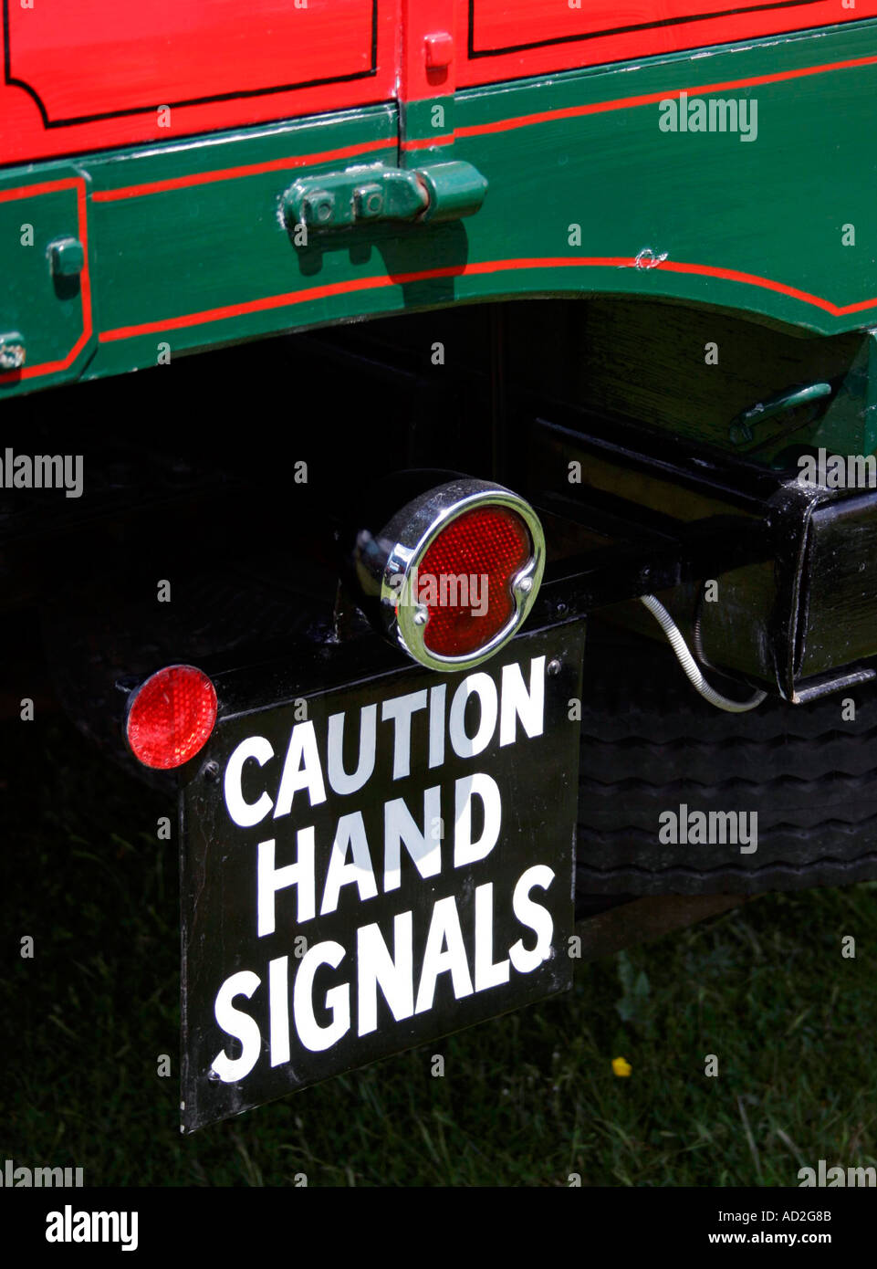 White hgv truck hi-res stock photography and images - Alamy