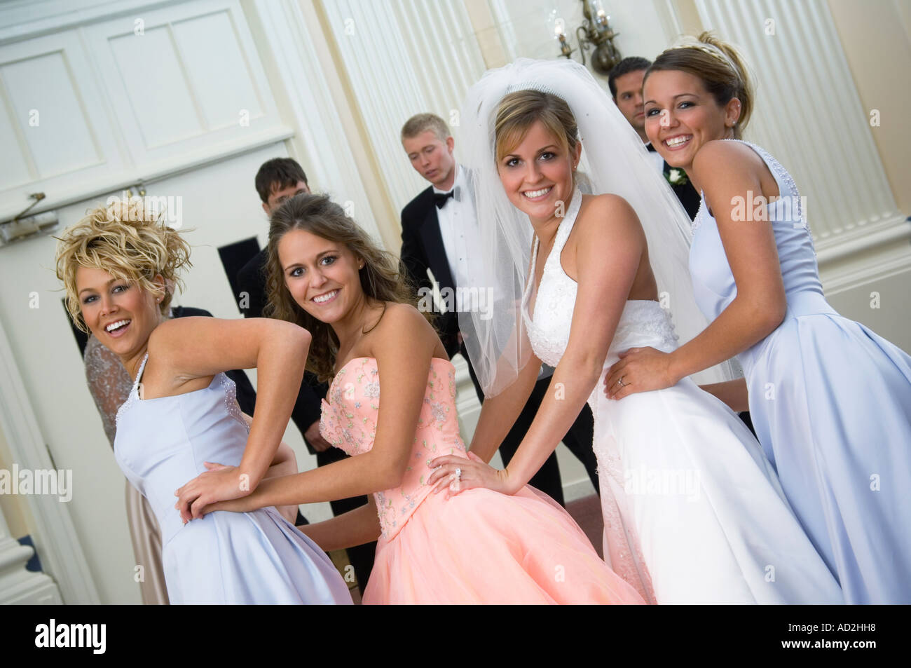 Bridal attendant hi-res stock photography and images - Alamy