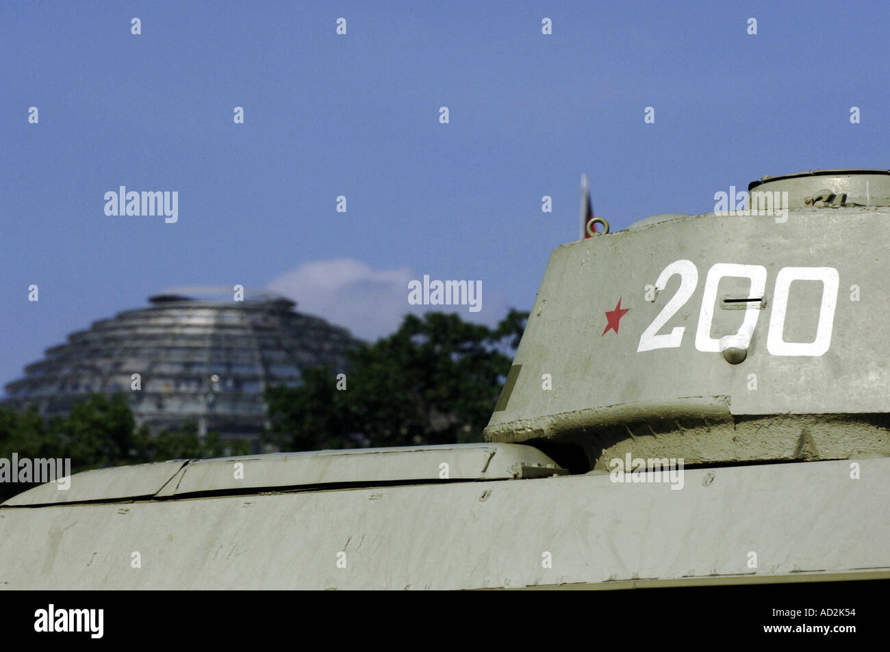 Soviet tank soldier communism hi-res stock photography and images - Alamy