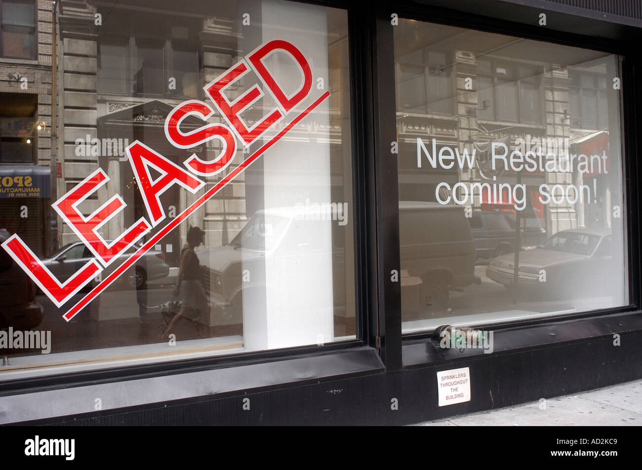 Opening soon store sign hi-res stock photography and images - Alamy