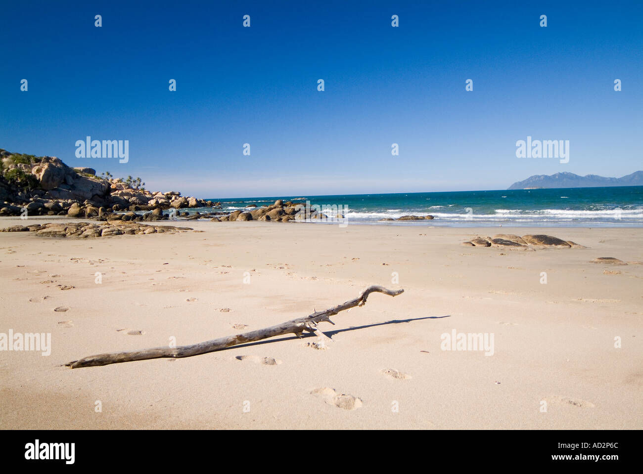 Bowen queensland beach hi-res stock photography and images - Alamy