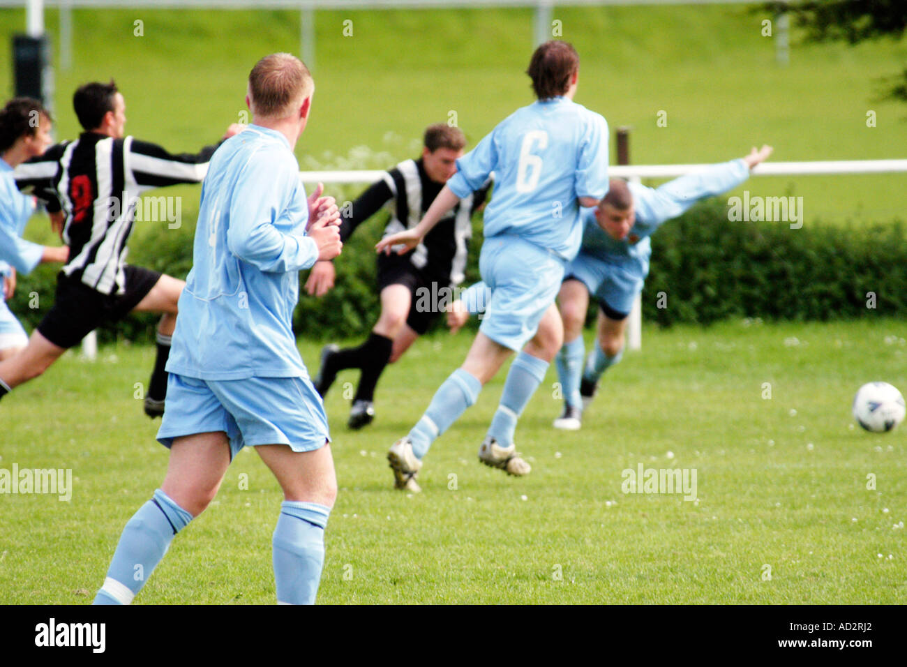 Teenagers football stadium hi-res stock photography and images - Alamy